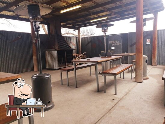 The Loaded Dog Hotel, Tarago - Restaurant menu, prices and reviews