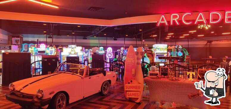 Bowlero Naperville in Naperville - Restaurant menu and reviews