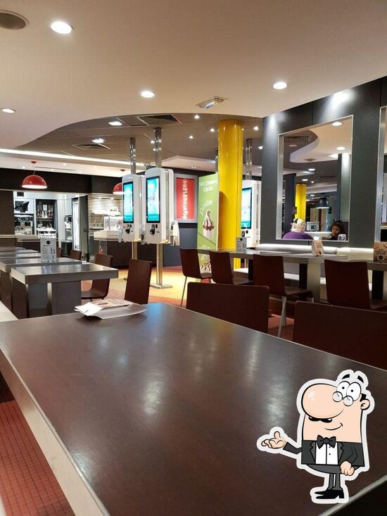 Comida rápida McDonald's Grand Ciel, La Garde, Centre Commercial Grand ...