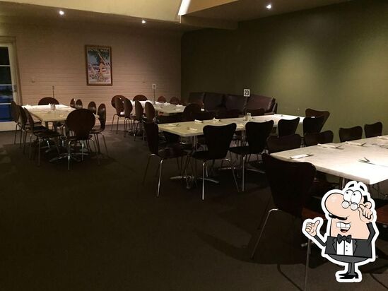 Maypole Hotel in New Town - Restaurant menu and reviews