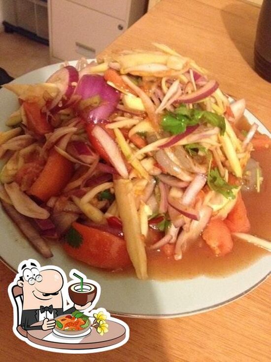 Manee Samm Kitchen in Chicago