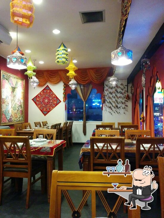 Hi asia Pakistani & Indian halal restaurant 펀자브 establecimiento, Busan ...
