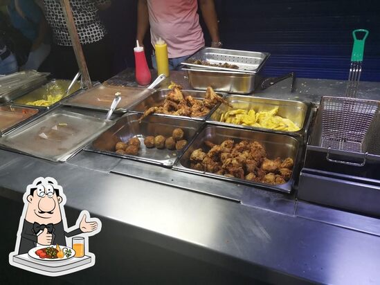 Menu at Charlotte Fast Food, Santo Domingo, C. Francisco Villaespesa