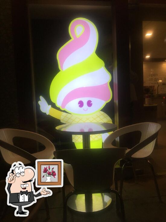 Menchie's Frozen Yoghurt, Mumbai - Restaurant menu, prices and reviews