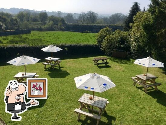 Bennetts End Inn in Cleehill - Restaurant menu and reviews