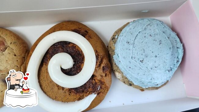 Crumbl Cookies - California in California - Restaurant menu and reviews