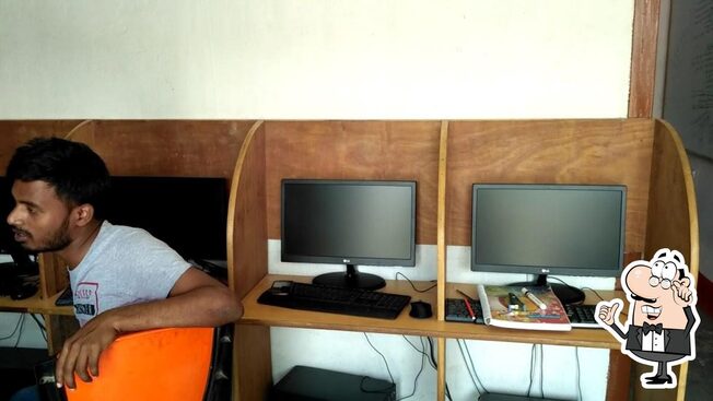 Internet Cafe Araniya, Hazrat Jandaha
