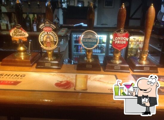 Menu at The Three Mariners pub & bar, Rainham, Kent County