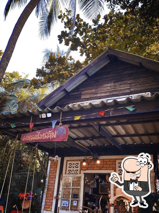Menu at Laem Sai Cup Cafe, Chalong