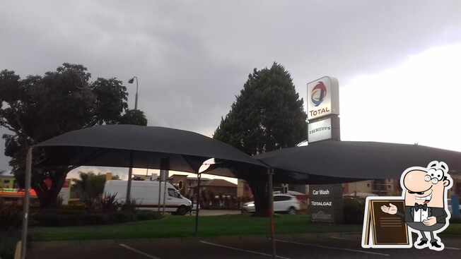 TotalEnergies Devon Valley Service Station, Roodepoort - Restaurant reviews