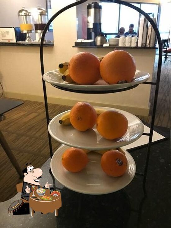 Restaurante Breakfast Buffet at Doubletree by Hilton, Miami