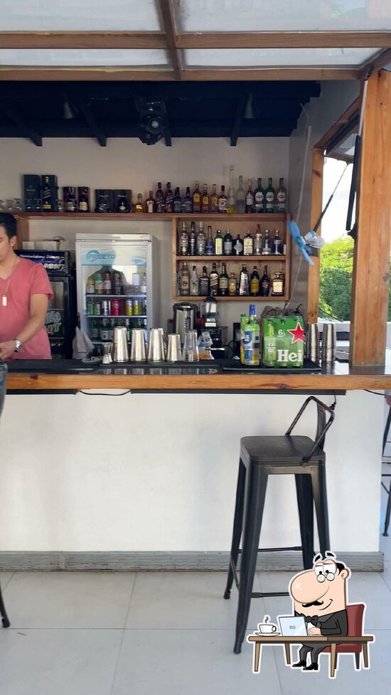 Cafe Roo - Premium Rooftop Cafe, Manila - Carta del restaurante y opiniones