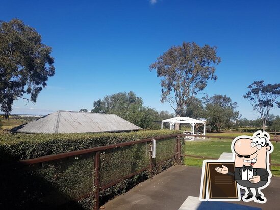 Menu at Mt Derrimut Golf & Community Club, Derrimut