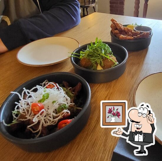 Sailor's Return, Chaldon Herring - Restaurant menu, prices and reviews