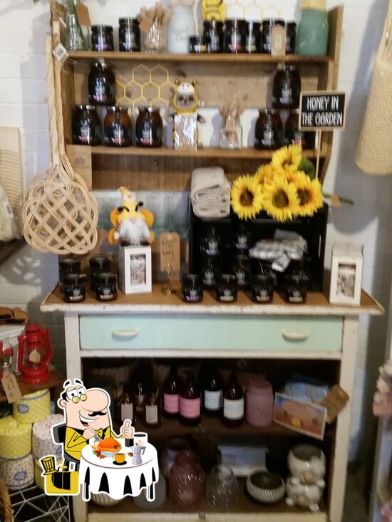 Peaches Corner Store in High Wycombe - Restaurant reviews