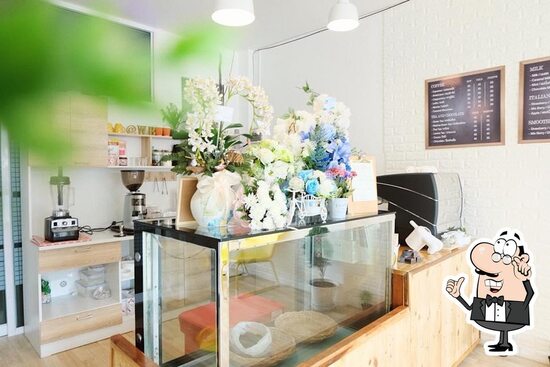 WHITE BOX Cafe & play - ไวท์บ็อคซคาเฟ่ ระยอง, Rayong - Restaurant menu ...