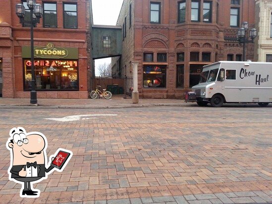 Chow Haul in Duluth - Restaurant reviews