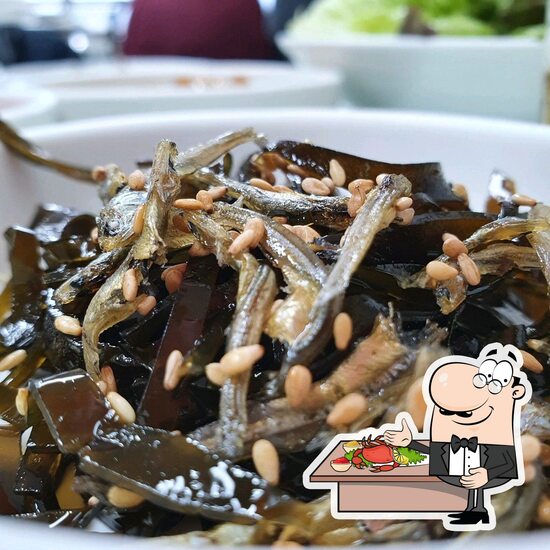 Busan Specialty Raw Fish Restaurant, Busan, 55-1 Jagalchihaean-ro ...