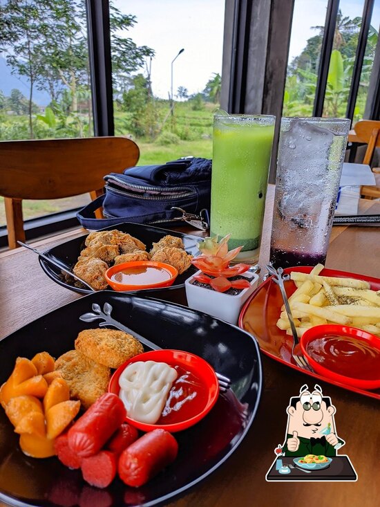 Menu at MANUTO COFFEE & EATERY, Trawas