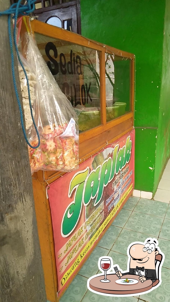 Menu at Japlak Ibu Yanti cafe, Cigombong