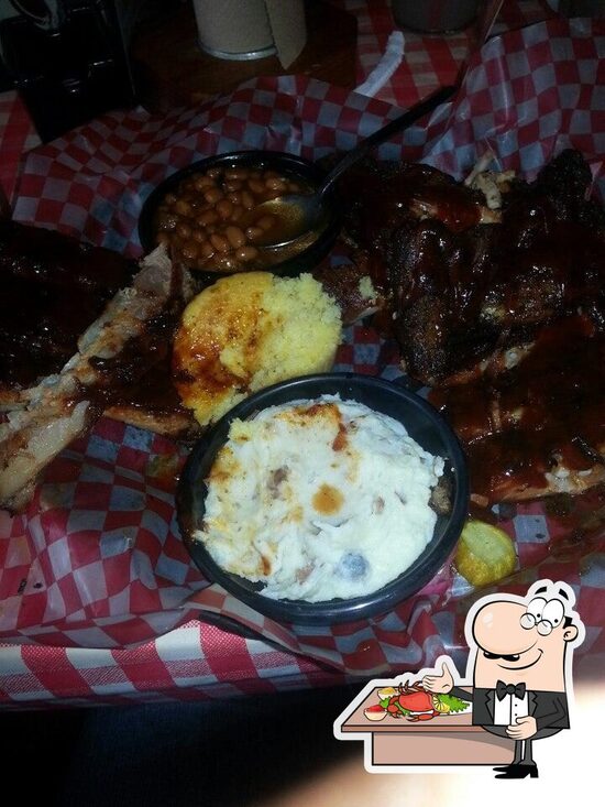 Famous Dave's, 31 Wisconsin Dells Pkwy in Lake Delton