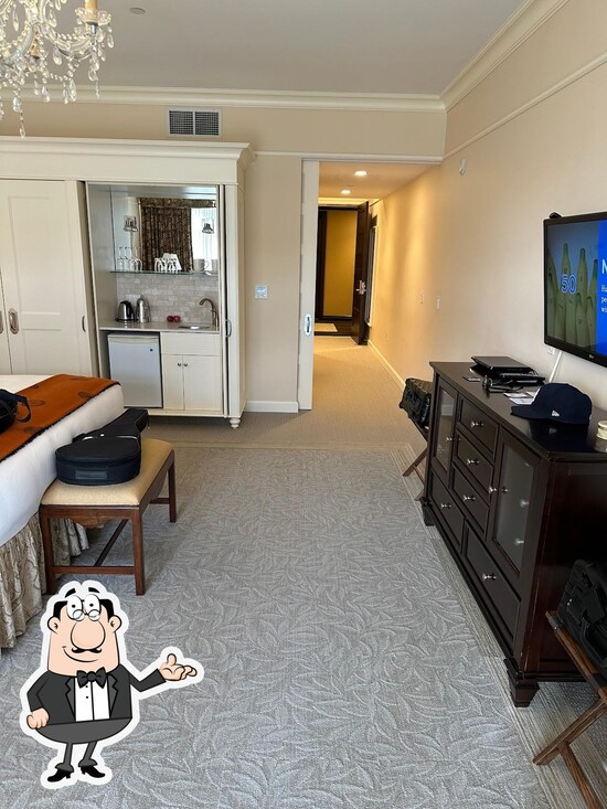 The Bruce Hotel, Stratford - Restaurant menu, prices and reviews