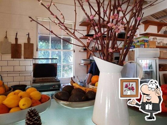 Little Red Bakery in Red Hill - Restaurant menu and reviews