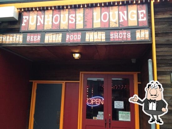 Funhouse Lounge in Portland - Restaurant reviews