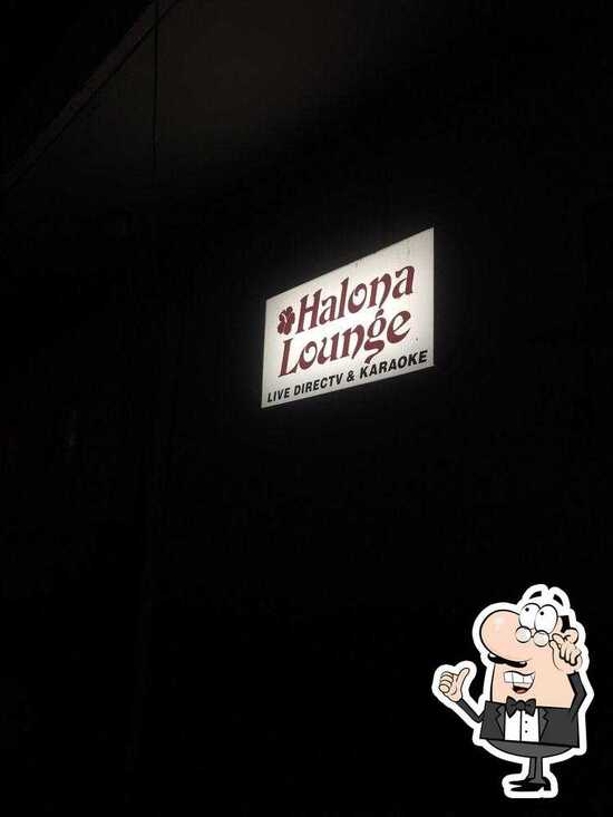 Halona Lounge, Honolulu - Restaurant menu, prices and reviews