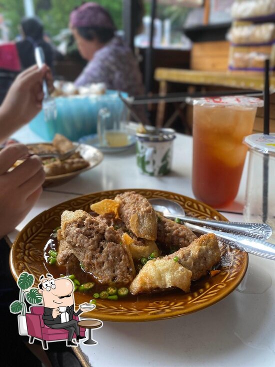 Menu at Gohyong Cikini restaurant, Central Jakarta