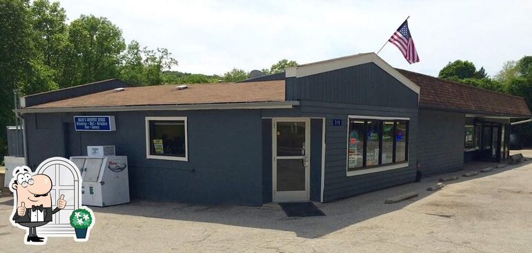 Main's Country Store and Grill, Bozrah - Restaurant menu, prices and ...