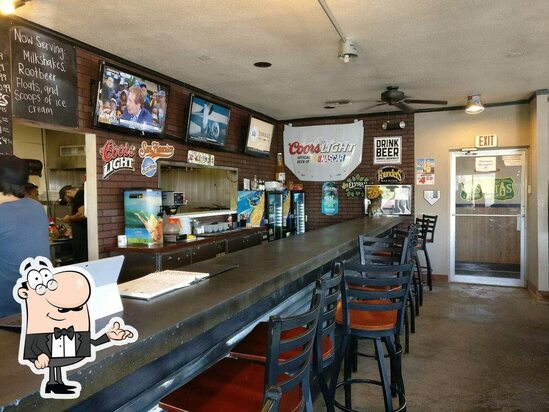 Carta del pub y bar Roadhouse, Kingsburg, Highway 99