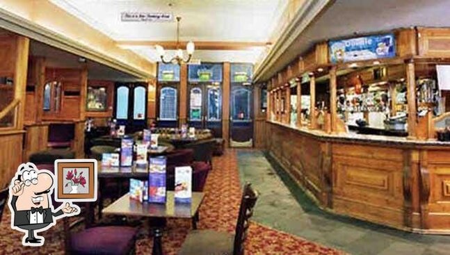 The George - JD Wetherspoon, Enterprise House, 17-21 George St in ...