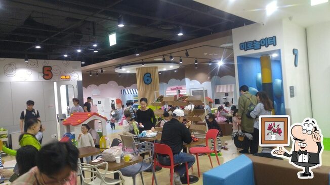 Café 캐리키즈카페 IFC몰, Seul - Opiniones del restaurante