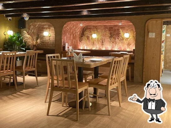 Paolo & Chi Pizzeria Lounge, Hanoi - Restaurant menu, prices and reviews