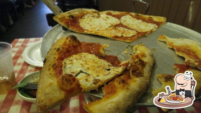 Calabria Pizzeria, North Bellmore - Restaurant menu, prices and reviews
