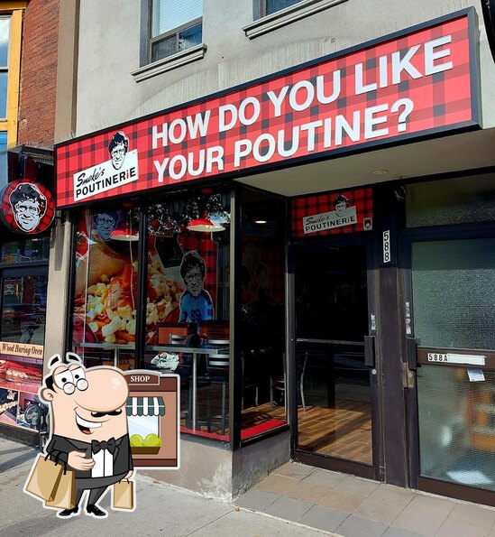 Carta de comida rápida Smoke's Poutinerie Danforth, Toronto