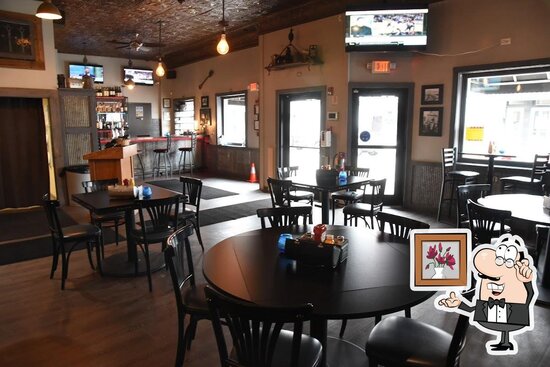 Digs on Canal feat. Gelsosomo's Pizza, Lemont - Restaurant menu, prices ...