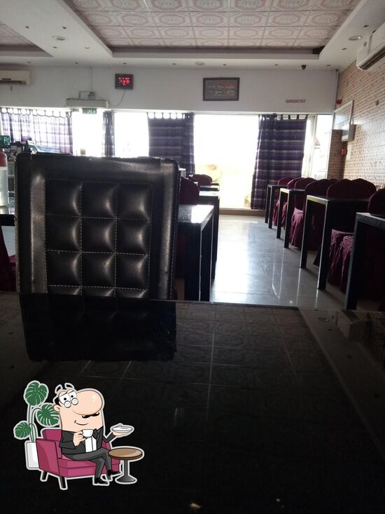 Amrit Palace Restaurant, Abu Dhabi - Restaurant menu, prices and reviews