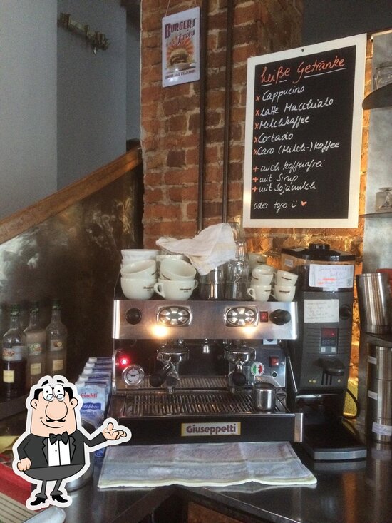 Café Rizz, Berlin - Restaurant menu, prices and reviews