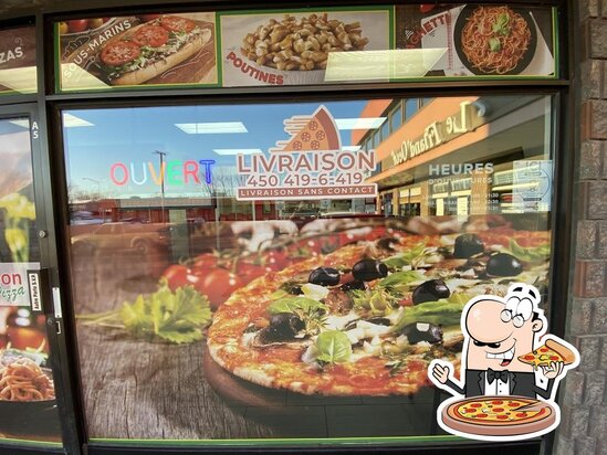 Menu at Champion Pizza restaurant, Sainte-Thérèse