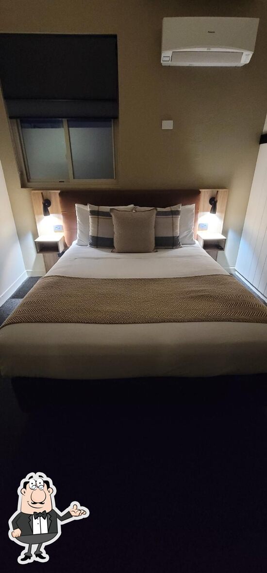 Eyre Hotel, Whyalla Playford - Restaurant menu, prices and reviews