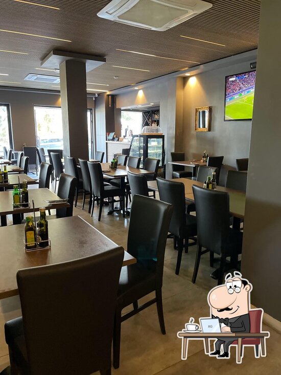 Mingles Lounge & Bistro, Gzira - Restaurant menu, prices and reviews