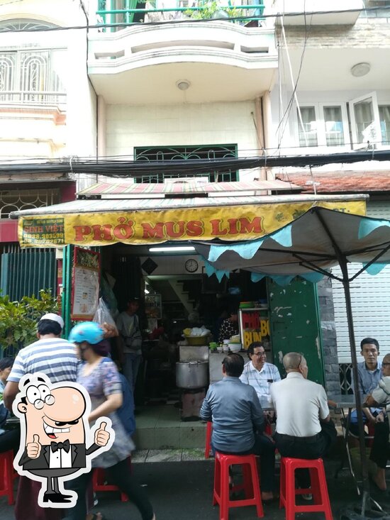 Pho Muslim restaurant, Ho Chi Minh City, TK25/18 Đ. Trần Hưng Đạo ...