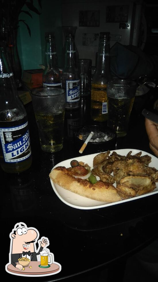 Rossan Carinderia restaurant, Taytay
