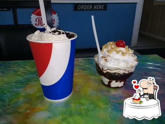 Menu at Screamers Ice Cream fast food, Shabbona