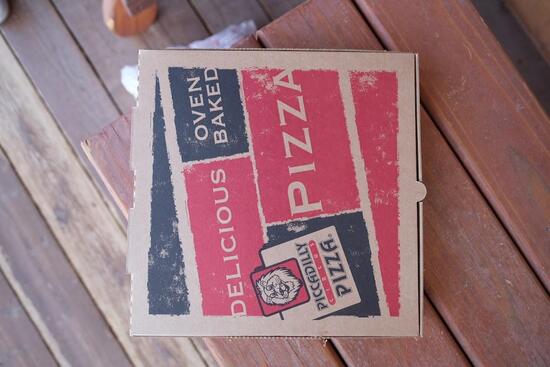 Piccadilly Circus Pizza, Bluff - Restaurant menu, prices and reviews