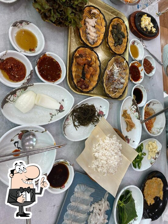 Menu at 극동횟집 restaurant, Busan, 163-3 Yeonhwa 1-gil