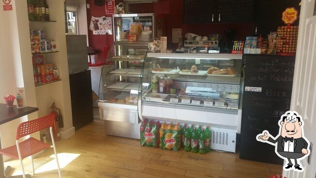 Rui's Coffee Lounge, Redhill - Restaurant menu, prices and reviews