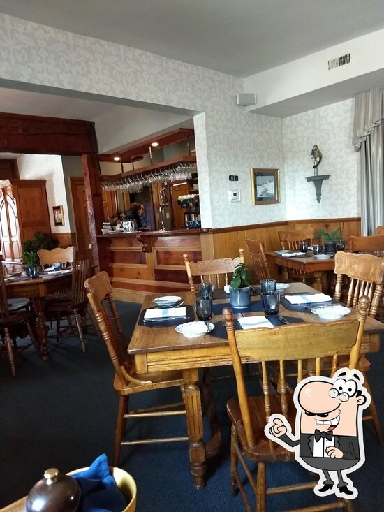 The Globe, Mono - Restaurant menu, prices and reviews